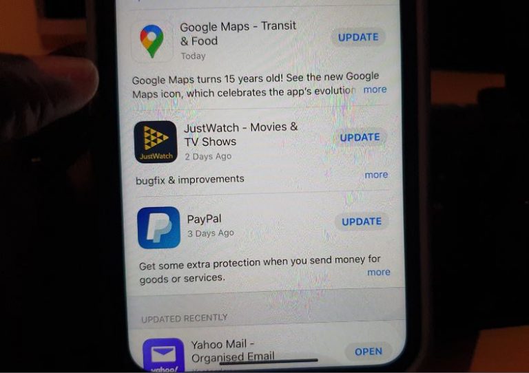 How to Update Apps on iOS 13- 3 Methods - BlogTechTips