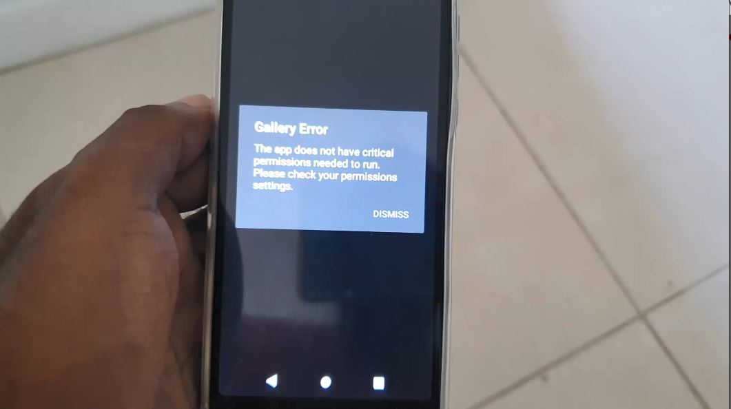 Gallery Error the App does not have critical Permissions Fix - BlogTechTips Gallery Error the App does not have critical Permissions Fix - BlogTechTips
